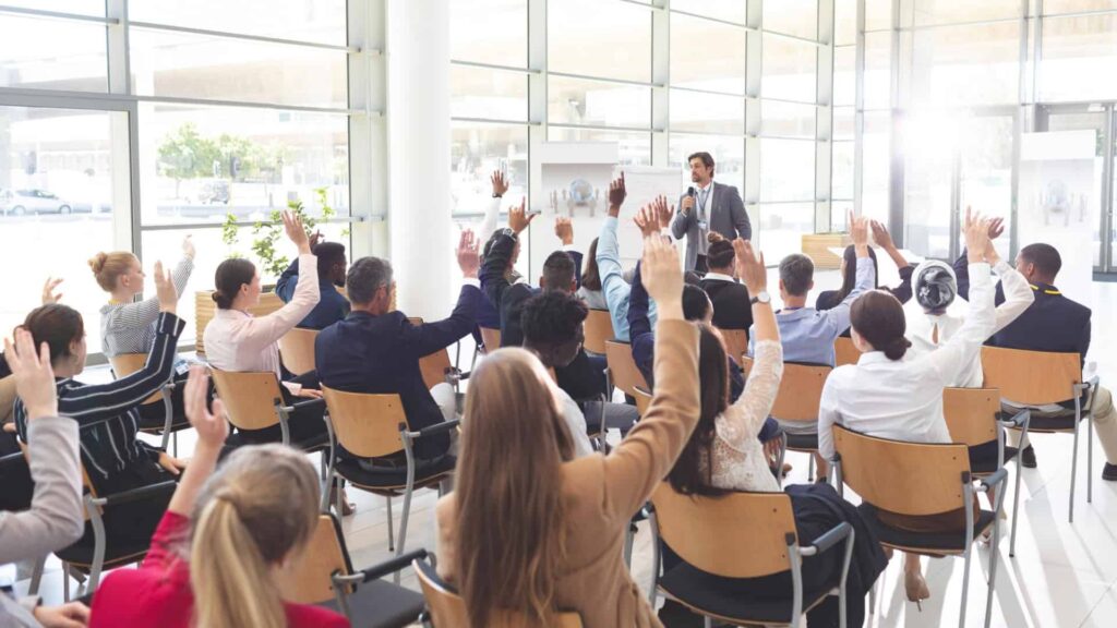 12 Essential Tips to Create a Powerful Business Presentation